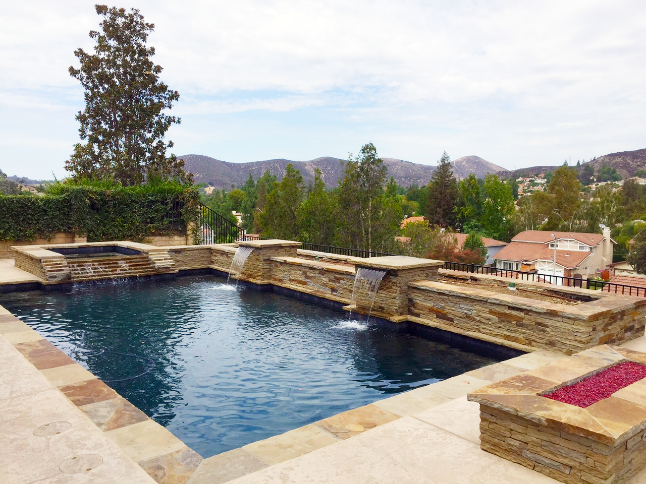 Traditional Service 1 – Creative Pools & Design